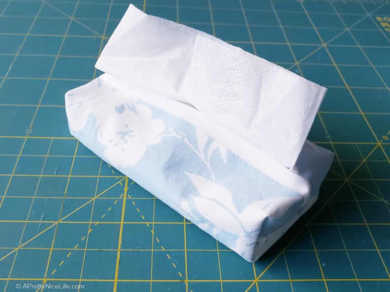 How to sew a fabric pocket tissue holder - A Pretty Nice Life