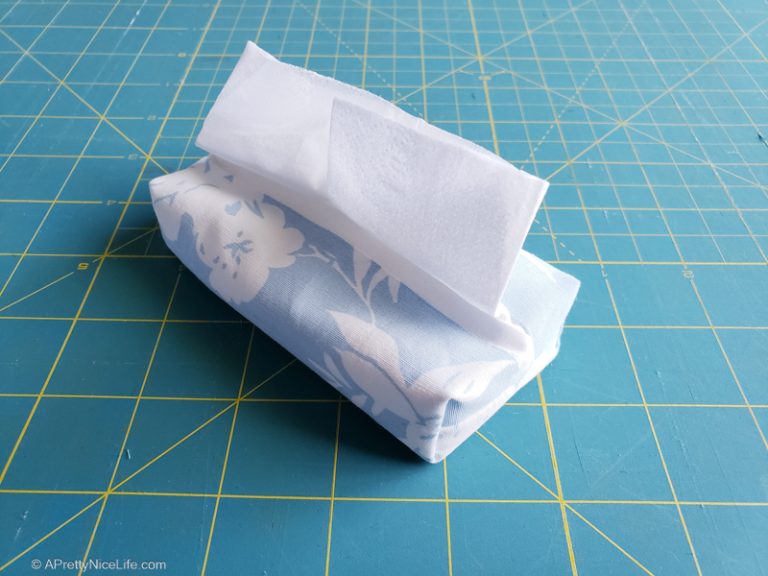 How to sew a fabric pocket tissue holder - A Pretty Nice Life
