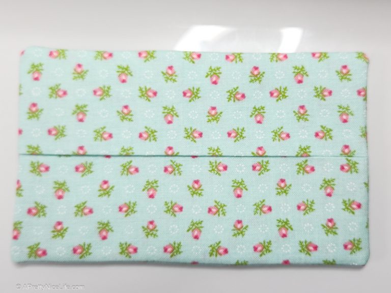 How to sew a fabric pocket tissue holder - A Pretty Nice Life