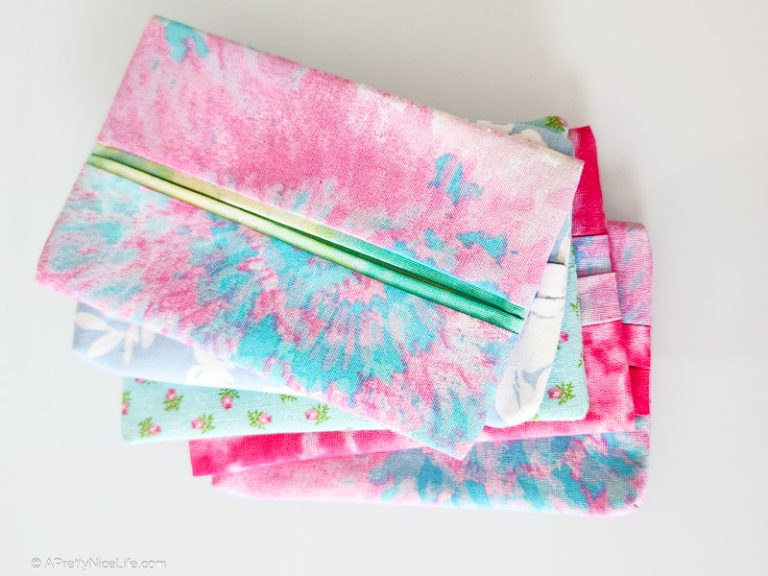 How to sew a fabric pocket tissue holder - A Pretty Nice Life