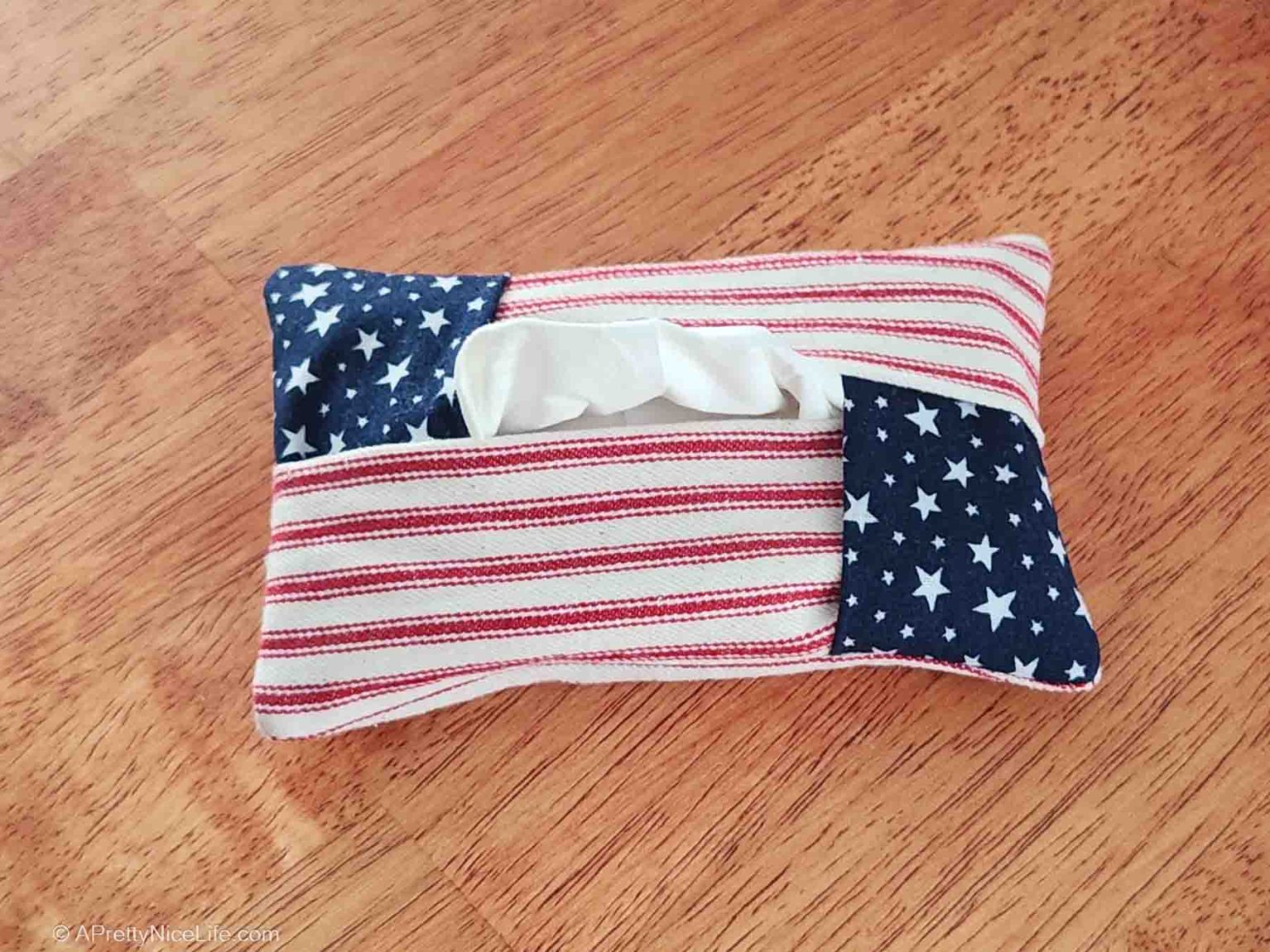 How to sew a fabric pocket tissue holder - A Pretty Nice Life
